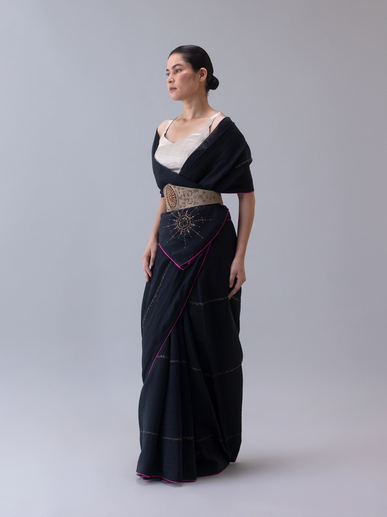 Gyanak Black Saree – Shades of India Crafts PVT LTD