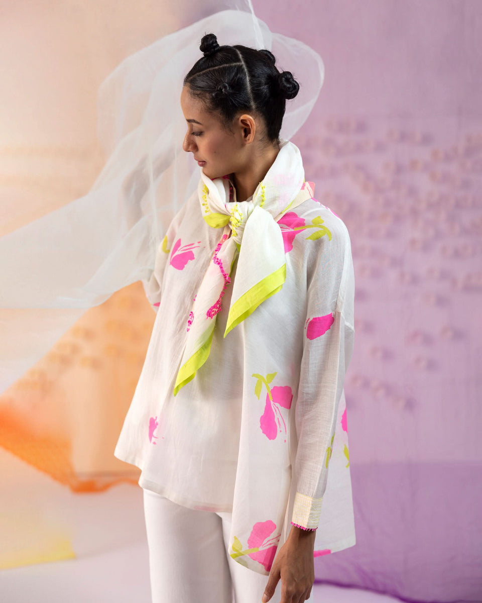 Ziggy Stole – Shades of India Crafts PVT LTD